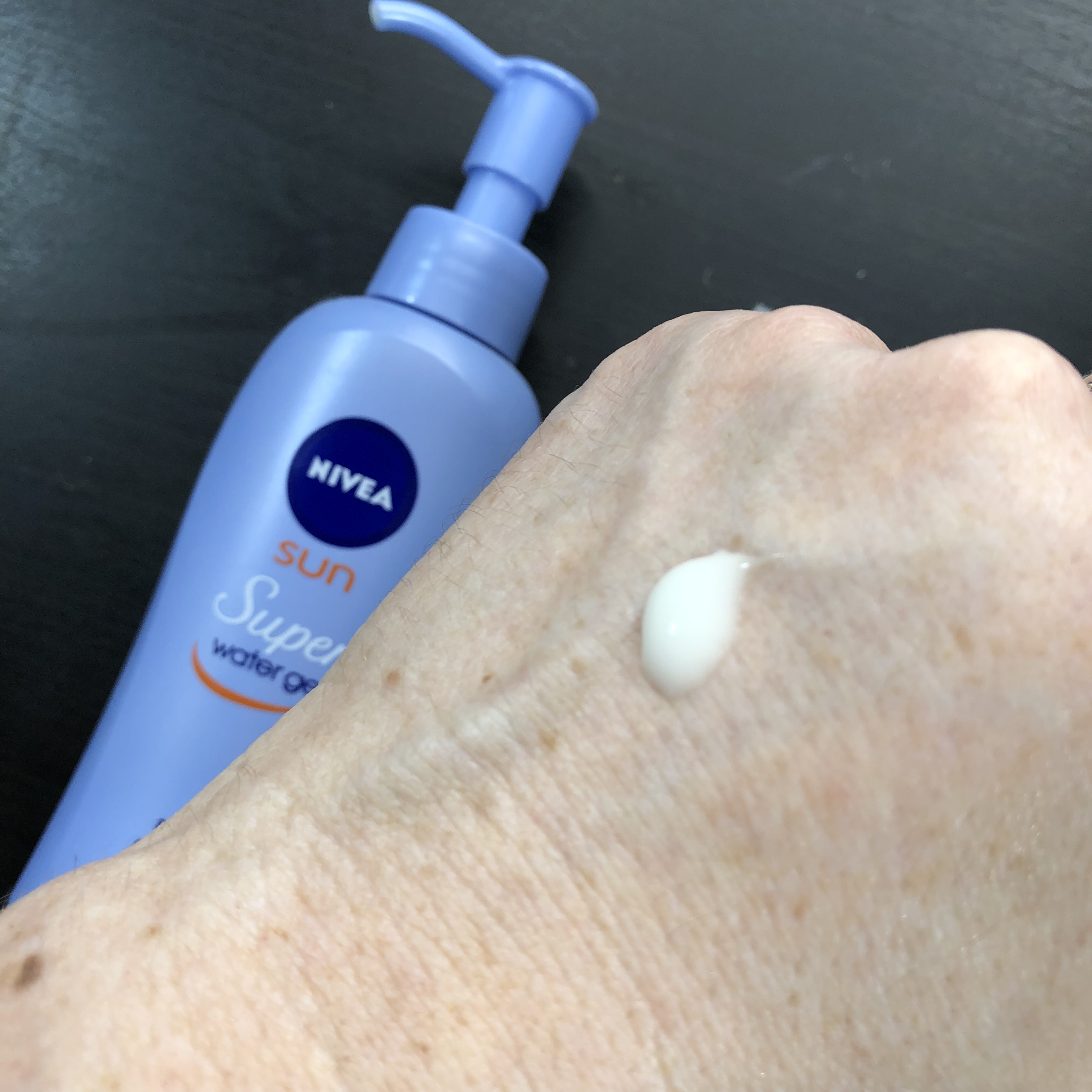My Top 5 Sunscreens for Oily Skin – Wrinkles & War Paint